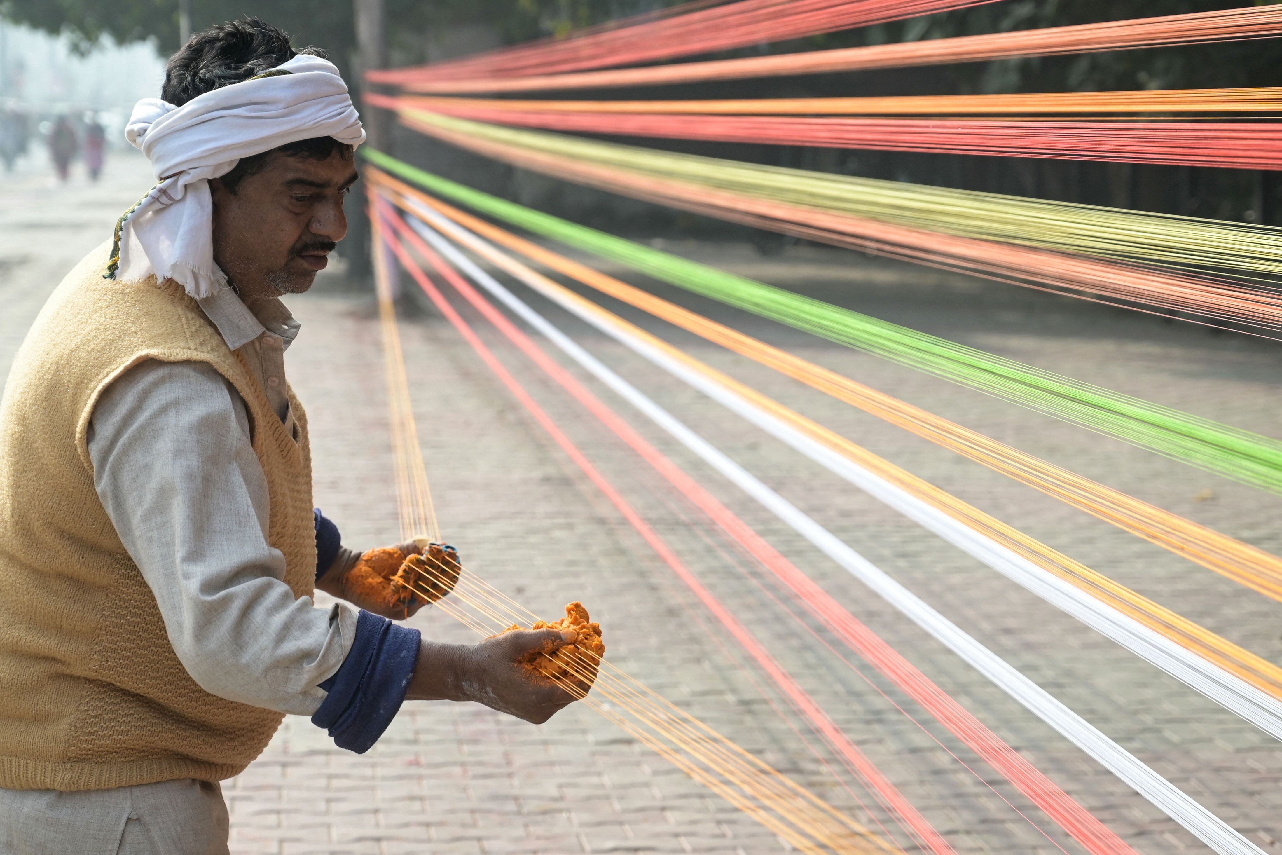 Best photos of January 7: From spring festival in Amritsar to dropped ...