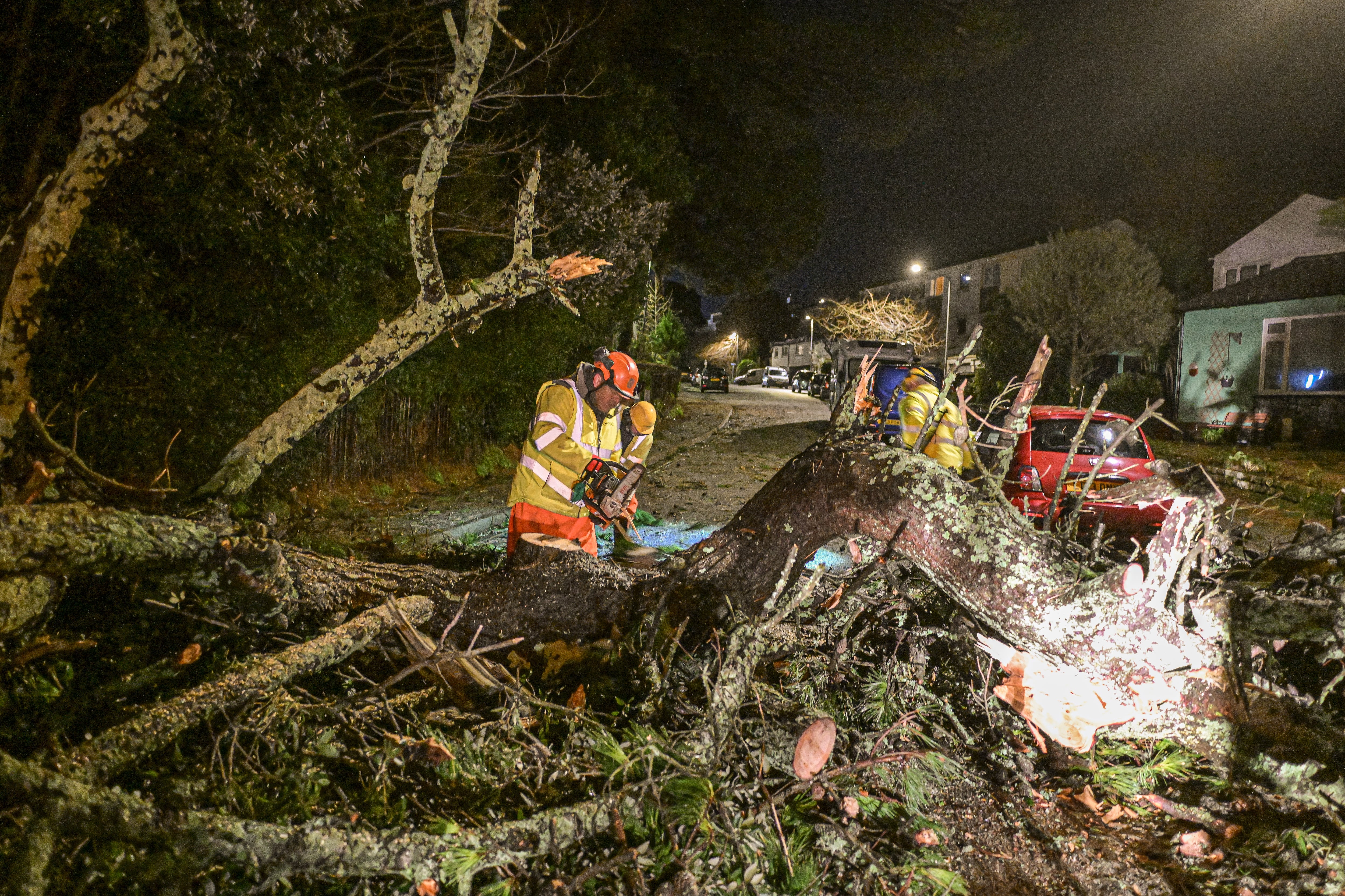 Flights cancelled as 'multi-hazard' Storm Goretti wreaks havoc across ...