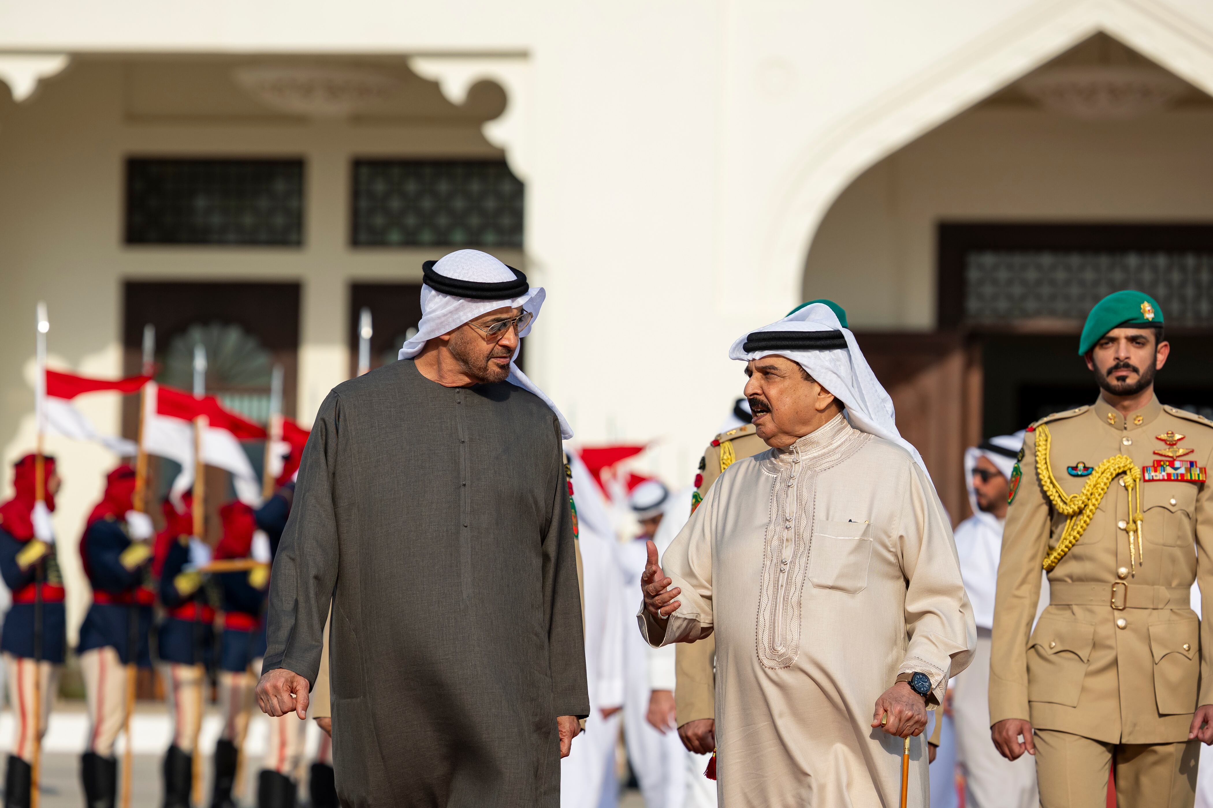President Sheikh Mohamed reaffirms UAE’s solidarity with Qatar in ...