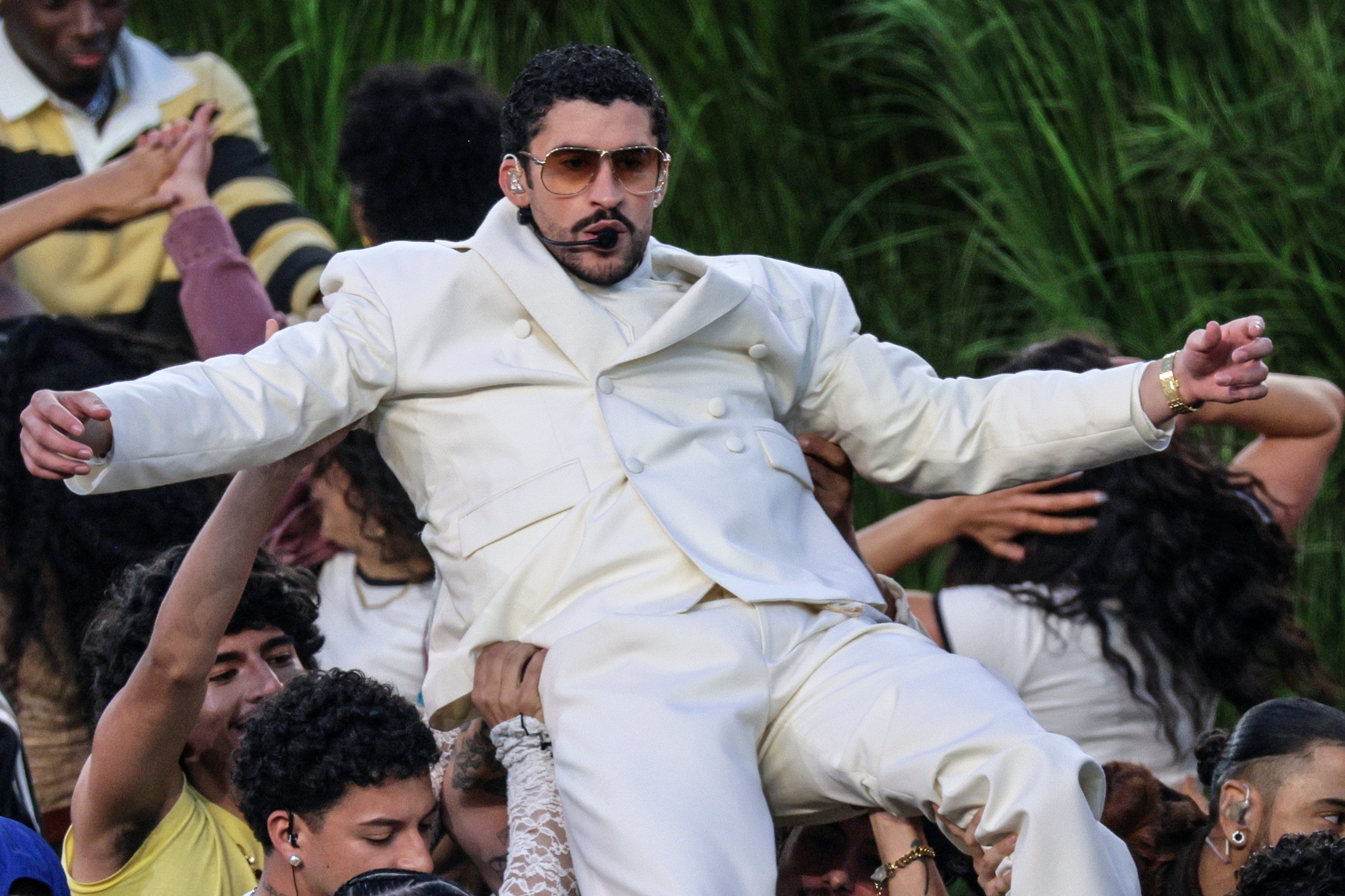 Review: Bad Bunny turns the Super Bowl into both party and protest ...
