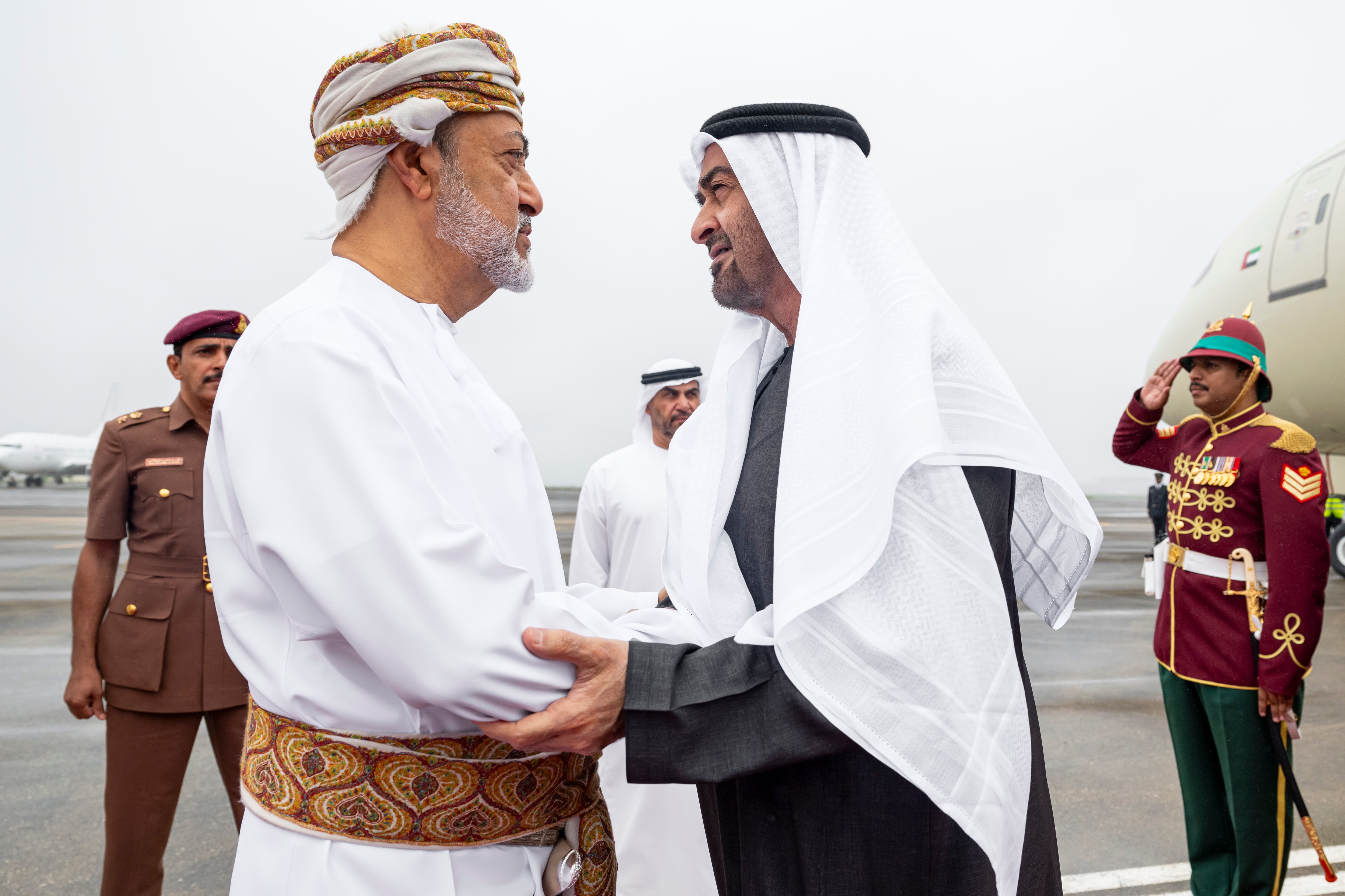 President Sheikh Mohamed meets Sultan of Oman in Salalah | The National