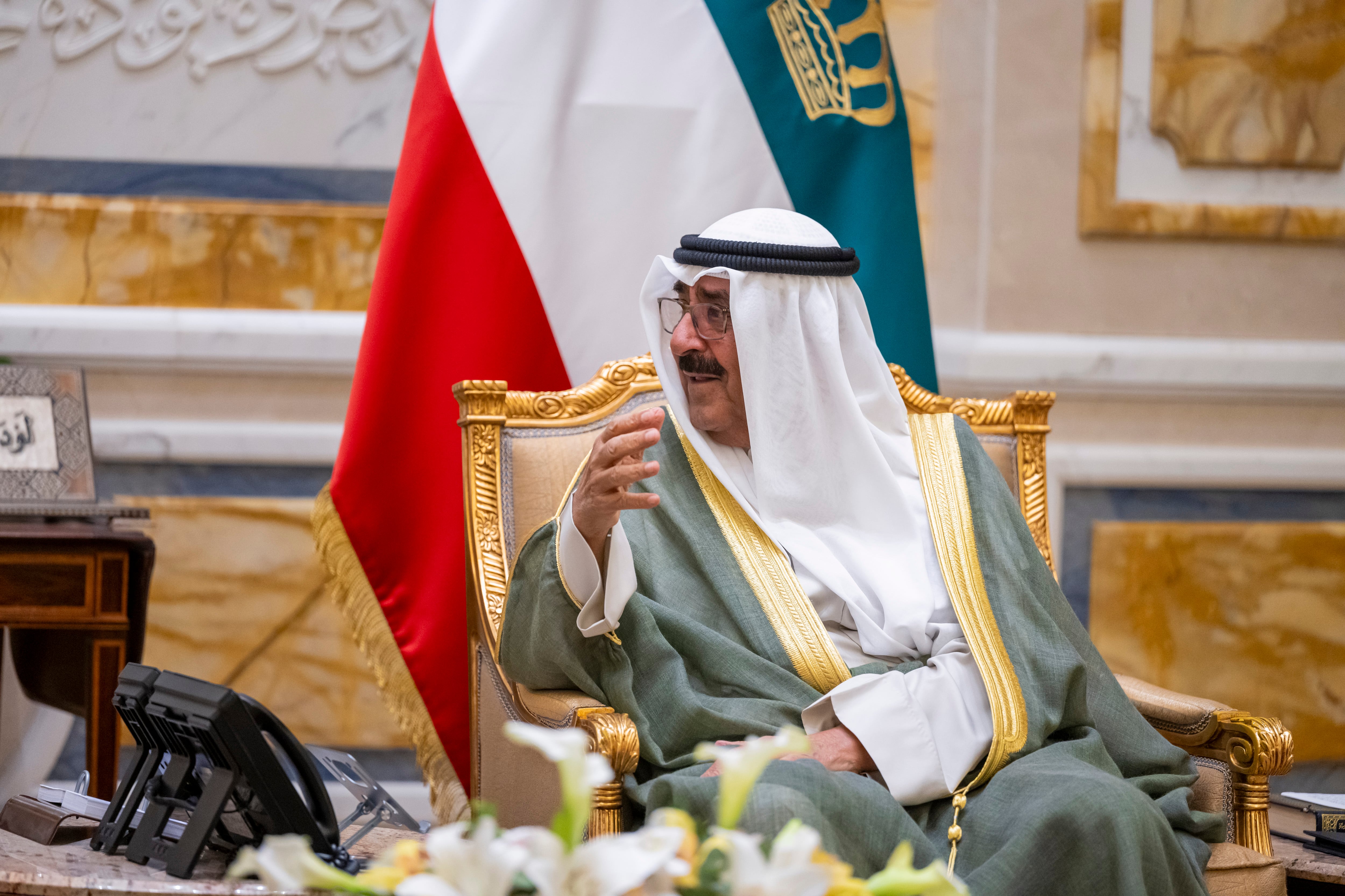 Sheikh Mansour bin Zayed meets Kuwaiti Emir on official visit | The ...