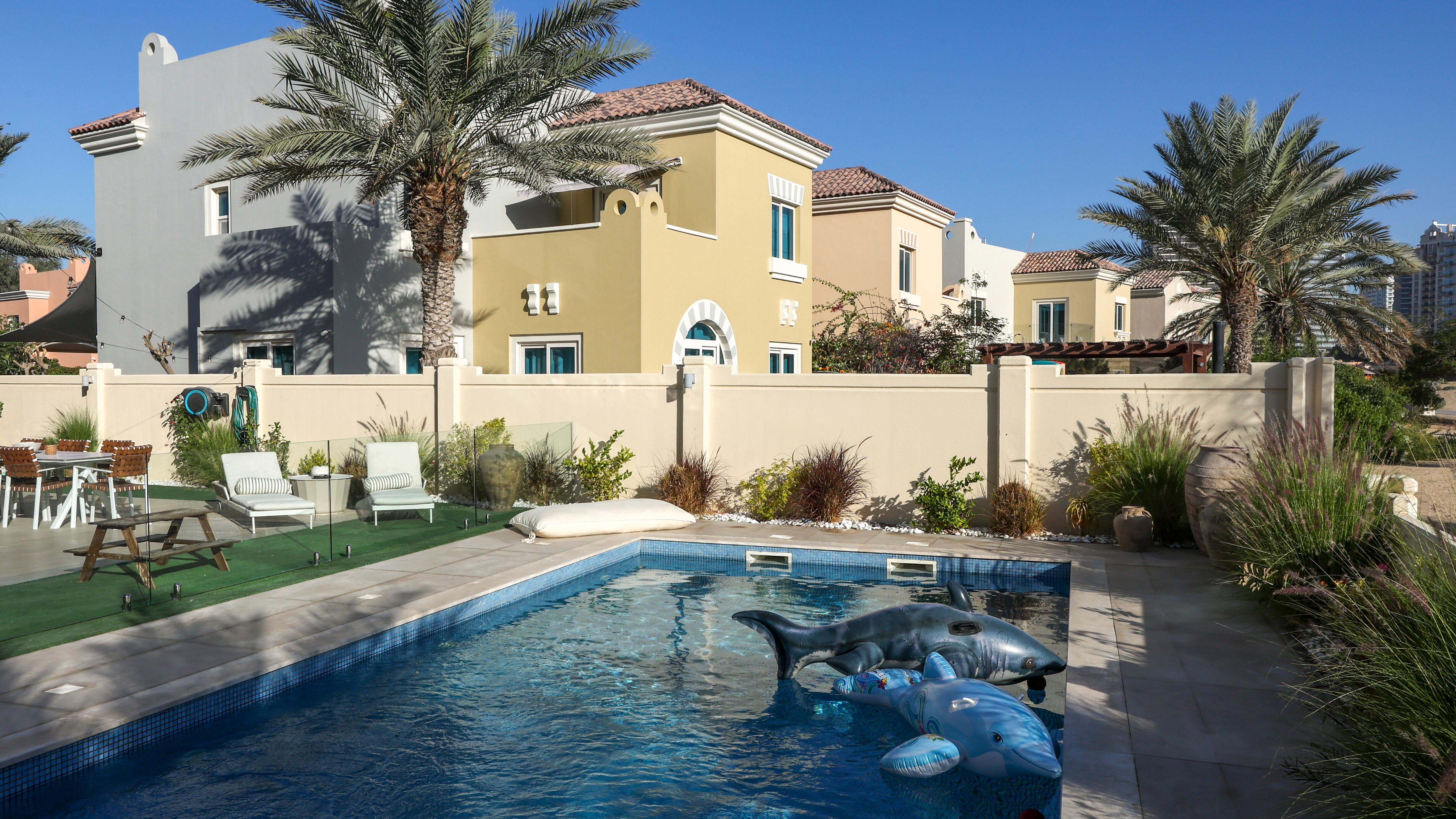 My Dubai Rent: PR director pays Dh390,000 for five-bedroom Victory ...