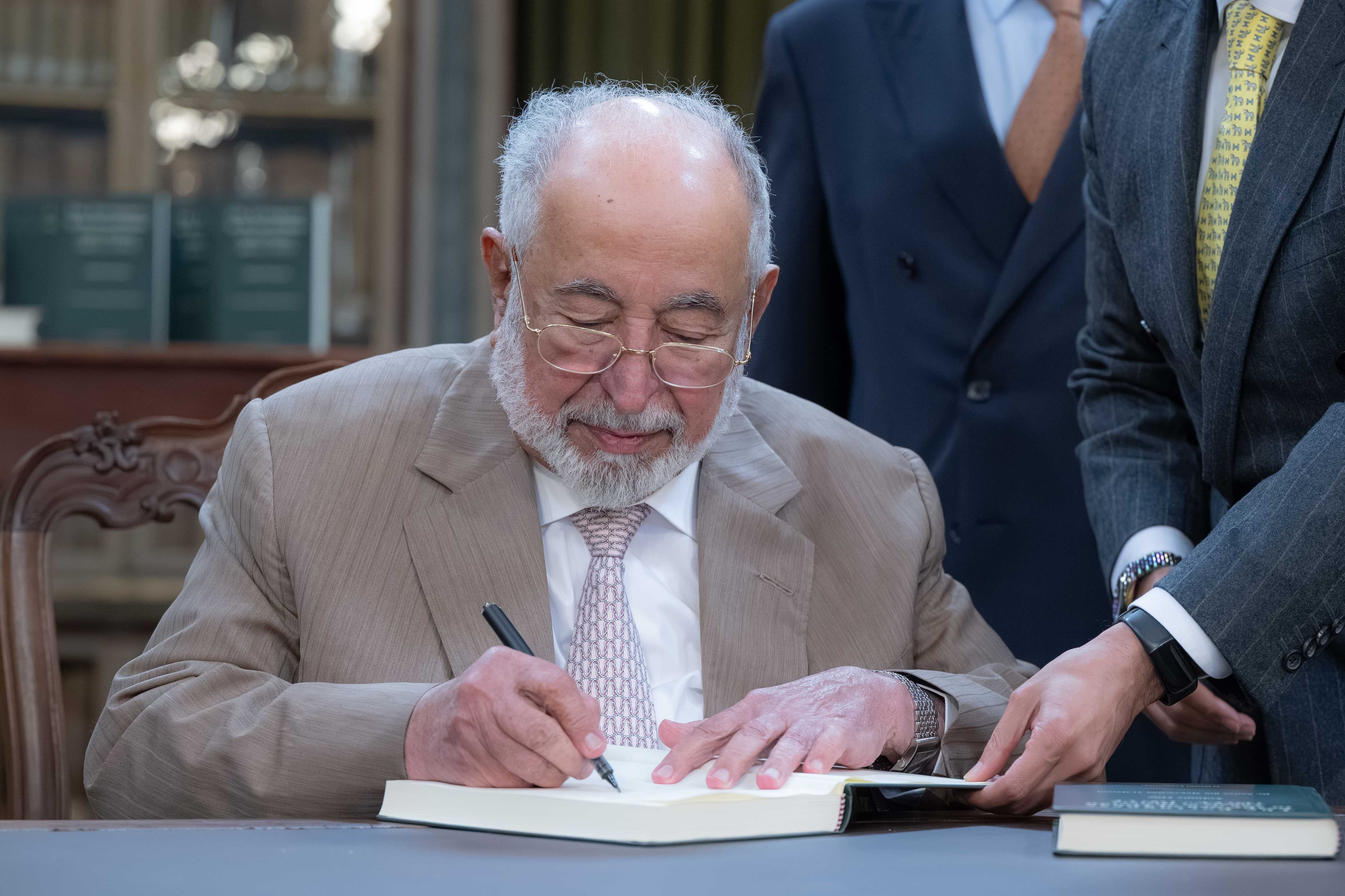 Sharjah Ruler launches translation of 21-volume Portuguese-Gulf history ...