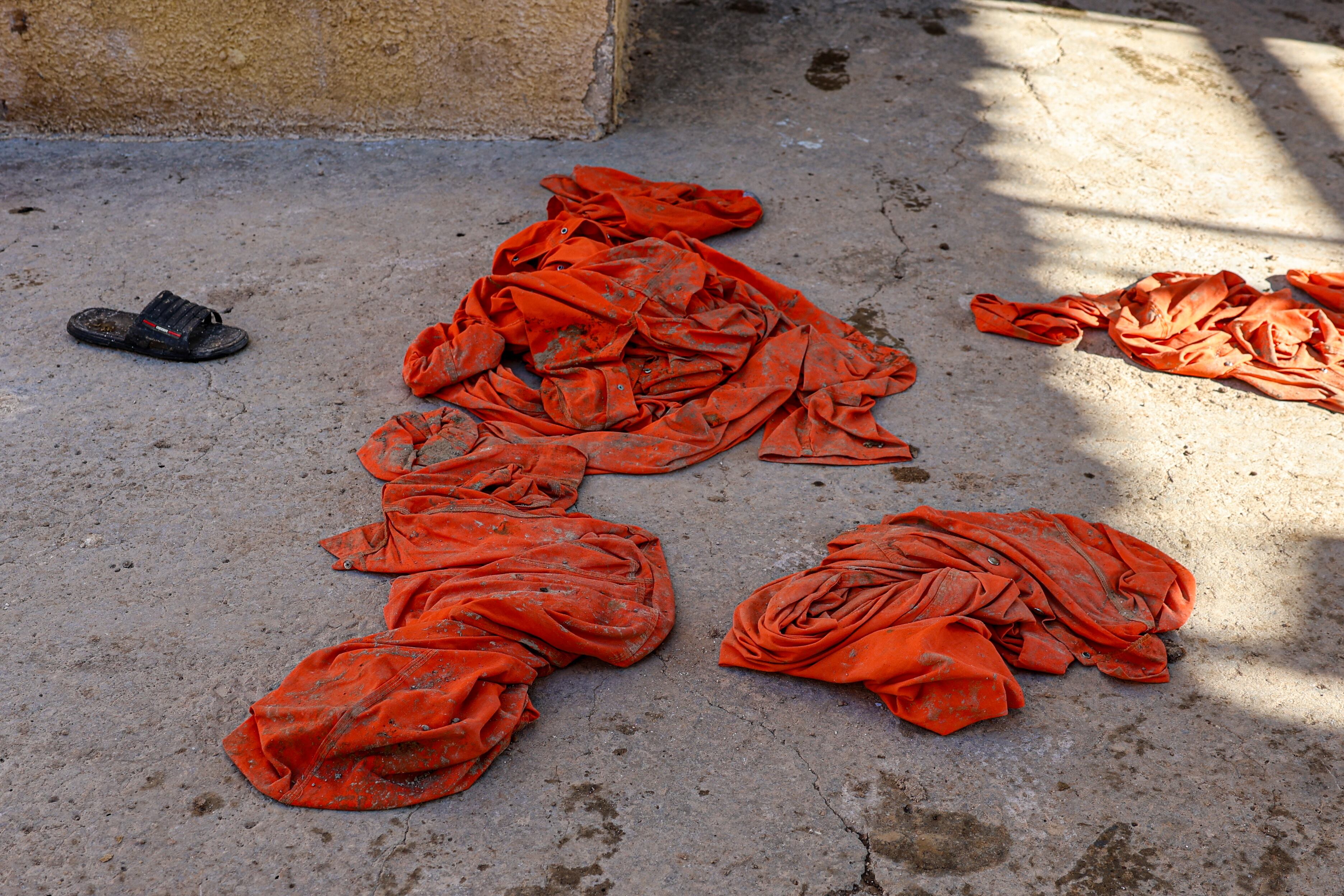 Orange uniforms, empty cells and bullets: Inside Syria’s Shaddadi ...