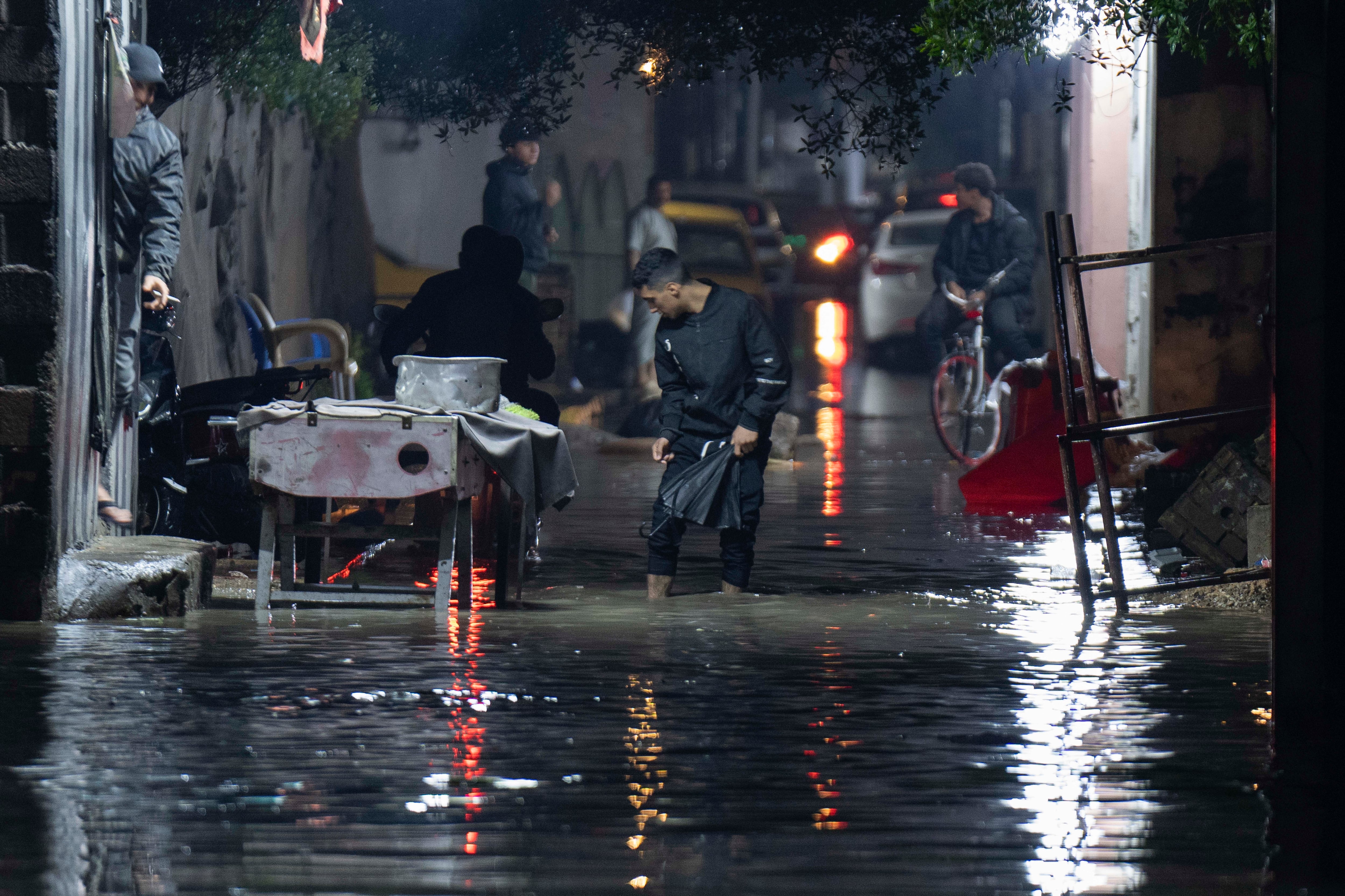 Heavy rain and floods cause disruptions in major Iraqi cities | The ...