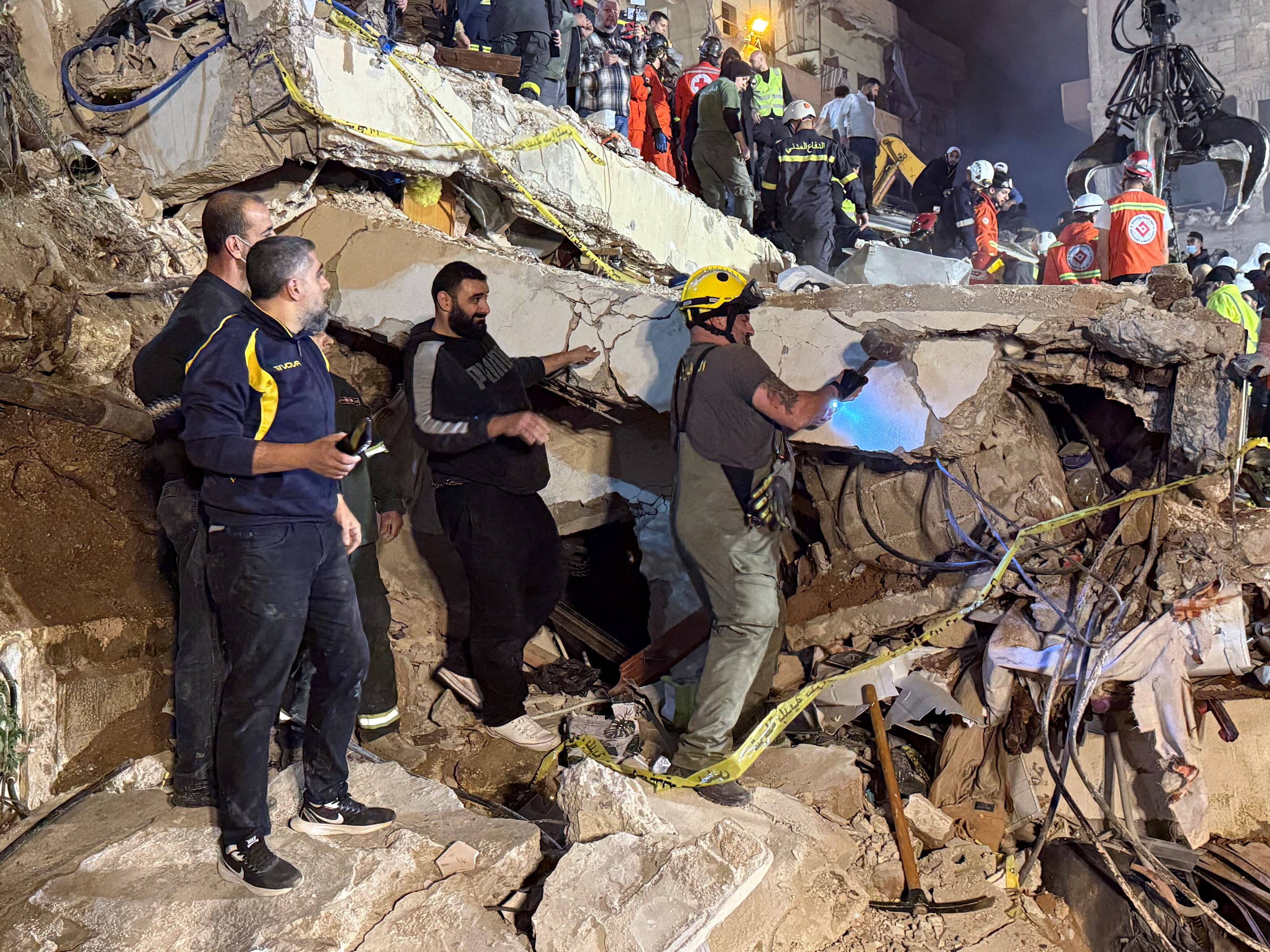 Lebanon officials fear more buildings at risk after collapse in Tripoli ...