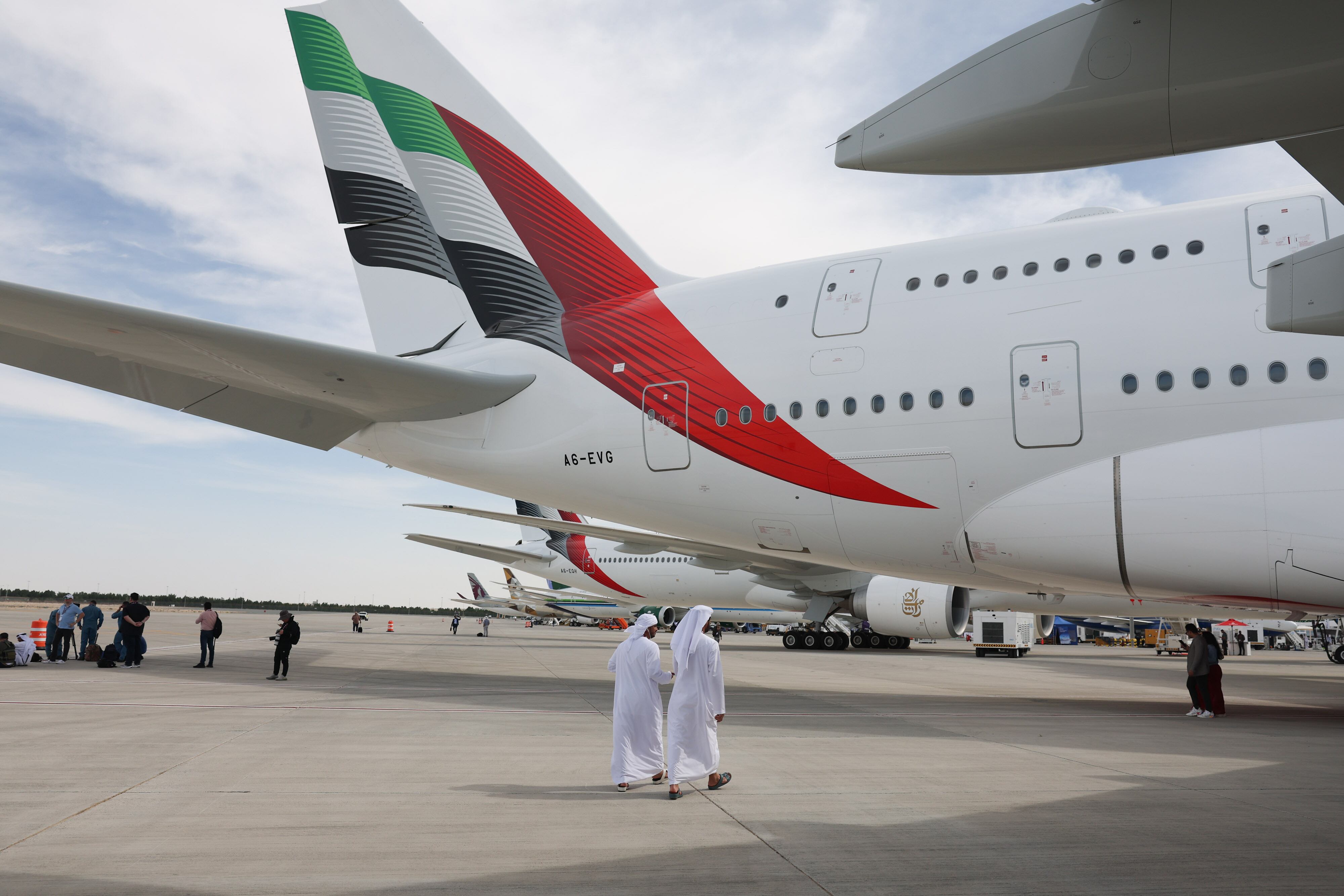 How Emirates took flight for the first time to begin 40 years of ...