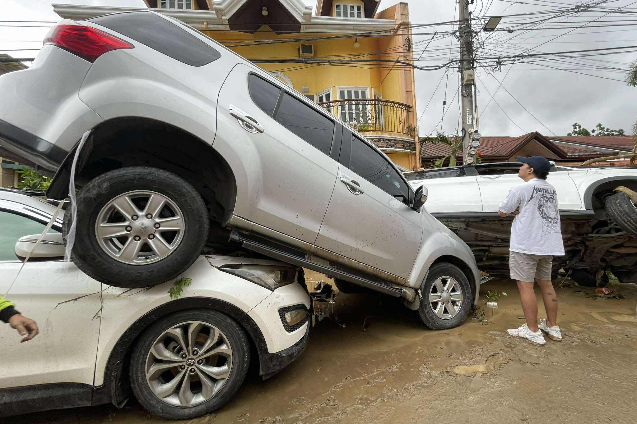 Death toll rises as Typhoon Kalmaegi displaces hundreds of thousands in ...