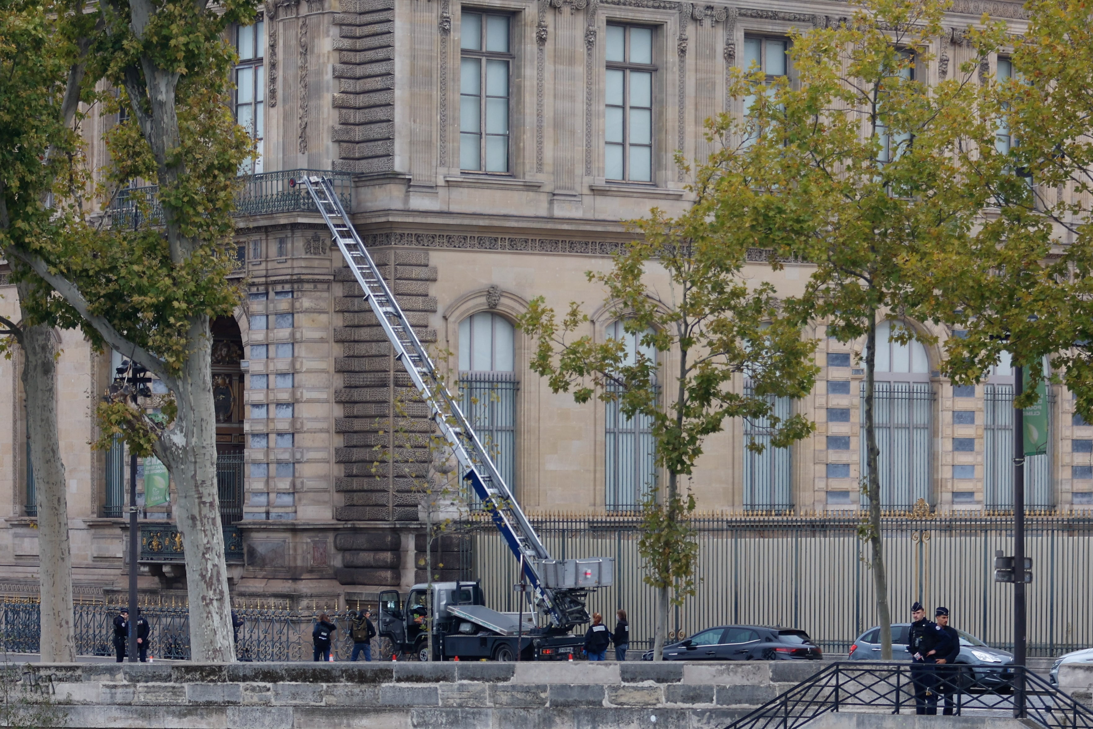 Louvre reopens after $102m jewellery heist | The National